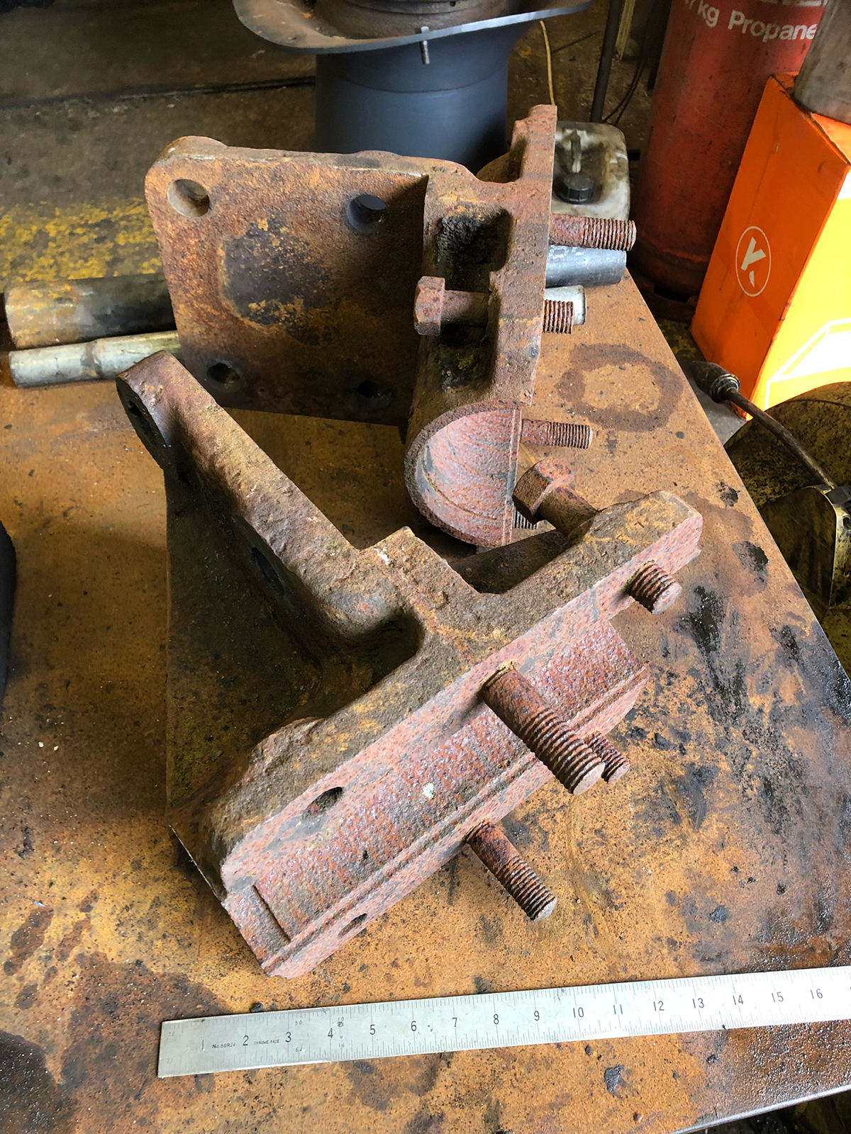 Rocker Shaft Brackets – Churchward County Trust